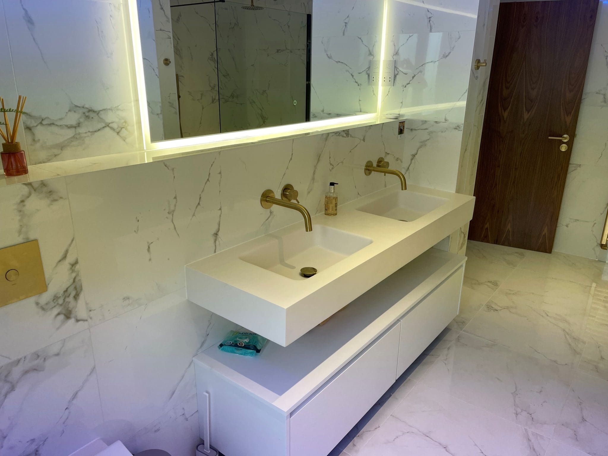 Saneux | Balinea Bathrooms